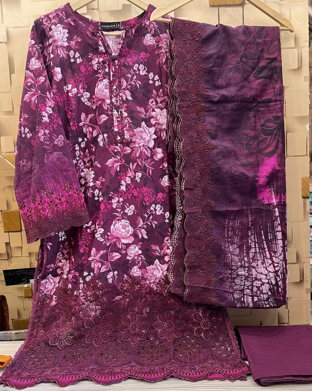 Laser Cut & Chikankari Embroidered Khaddar 3-Piece Suit – ShanoraFashion